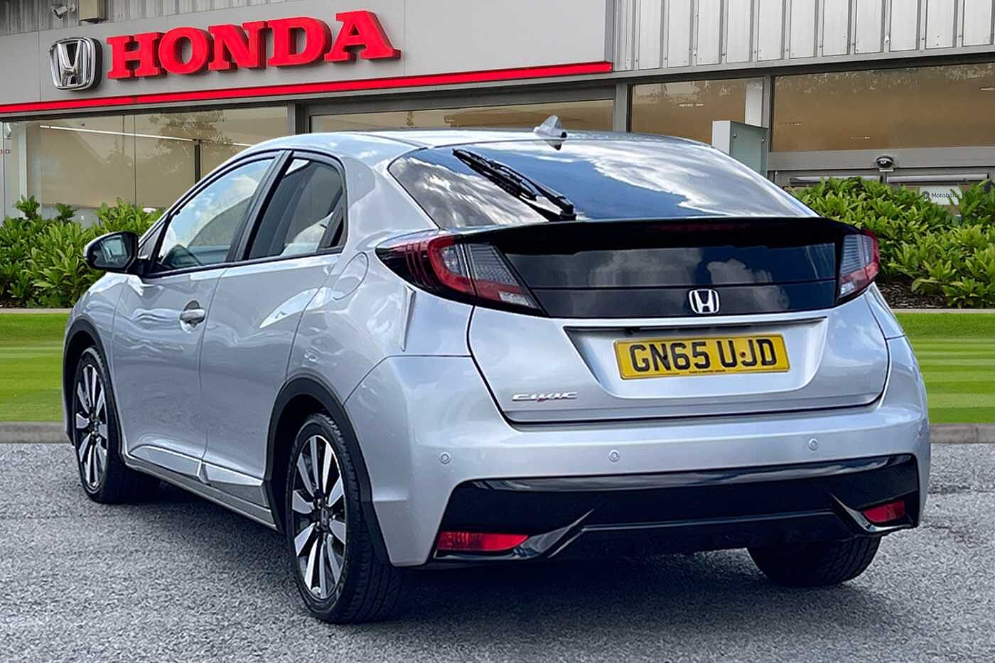Used Honda Civic Hatchback: Buy Approved Second-Hand Models Here